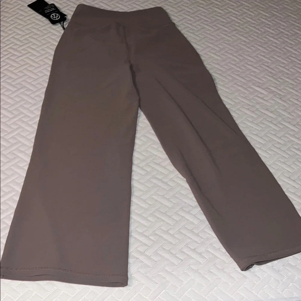 Move Theology | Pants & Jumpsuits | Move Theology Capri Pants | Poshmark